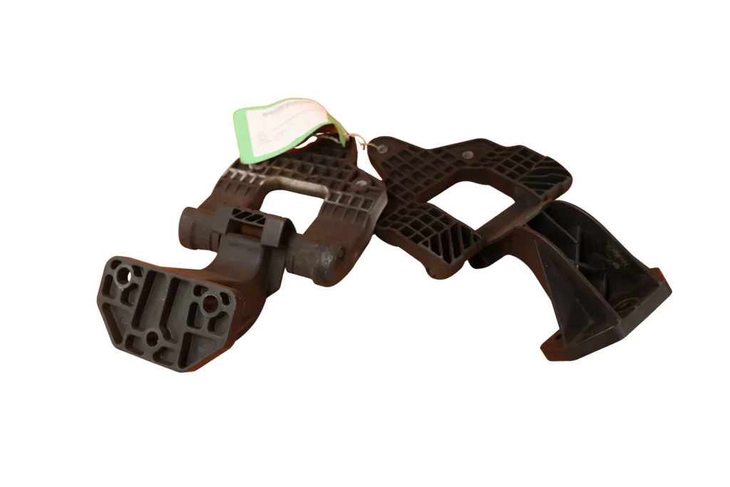 Fits DAF LF Grille Hinge Brackets Pair Euro 3 4 5 6 Part No 1404914 ...
