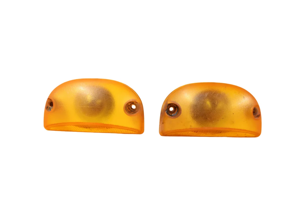 Fits Iveco EuroMover Amber Side Repeaters With Bulb Holders Pair Part ...